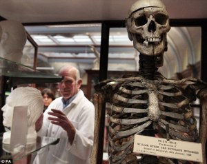 Os crimes anatômicos de Burke e Hare – Anatomia & Fisioterapia